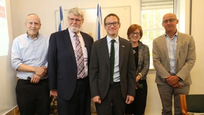 Israel's British Ambassador, Neil Wigan, visits Lev Campus - Friends of ...